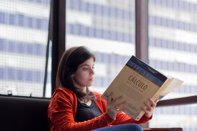 7 áreas de atuação do profissional de Matemática - PUCPR