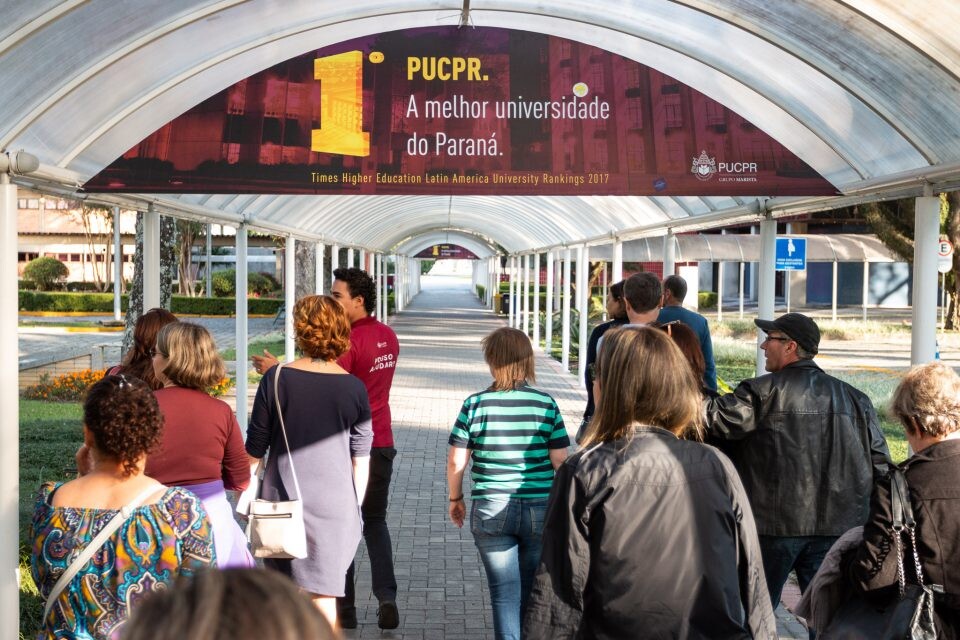 PUCPR promove acolhida especial para os pais dos vestibulandos - PUCPR