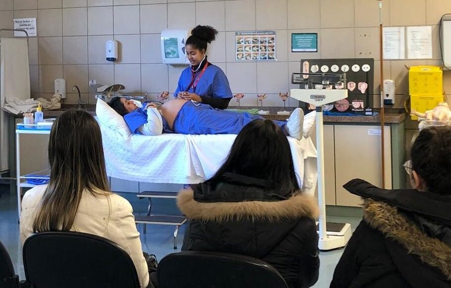 Planeta PUC: enfermagem humanizada e em expansão - PUCPR