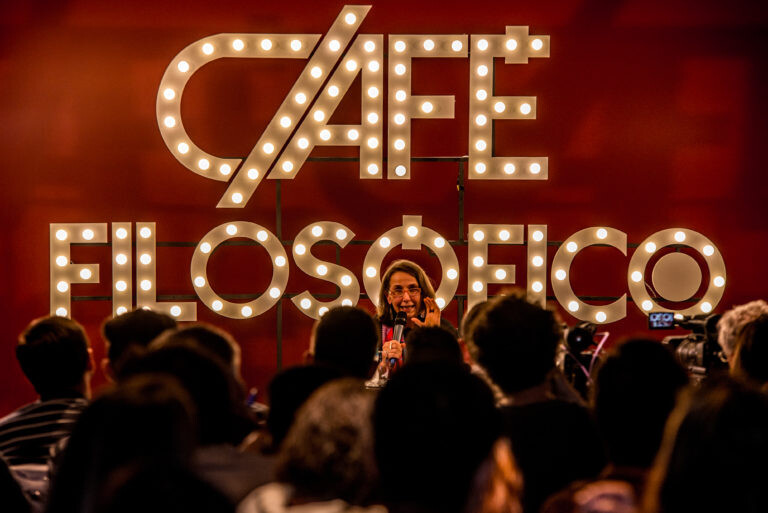 Olhar o passado, ressignificar o presente - Um panorama dos Cafés ...